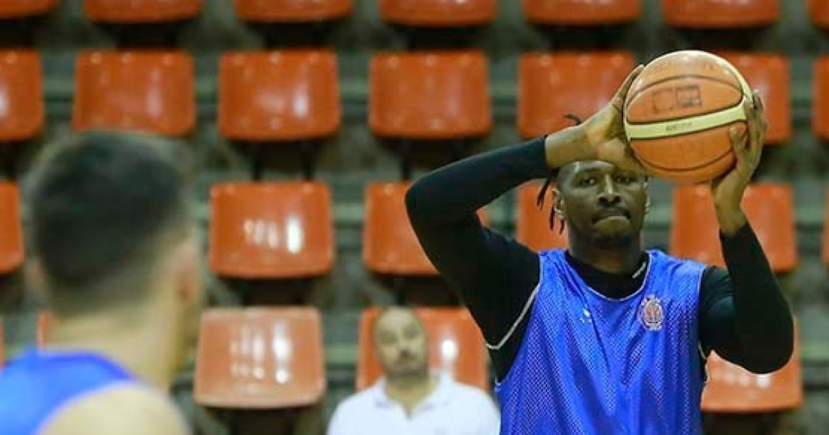 BALONCESTO / LEB Plata: Diop regresa al UBU Tizona
