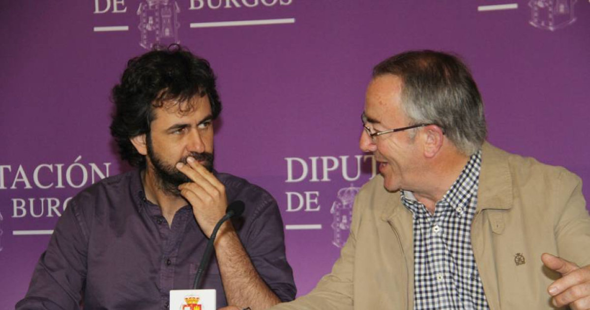Diego Galaz lleva a los pueblos sus instrumentos insólitos