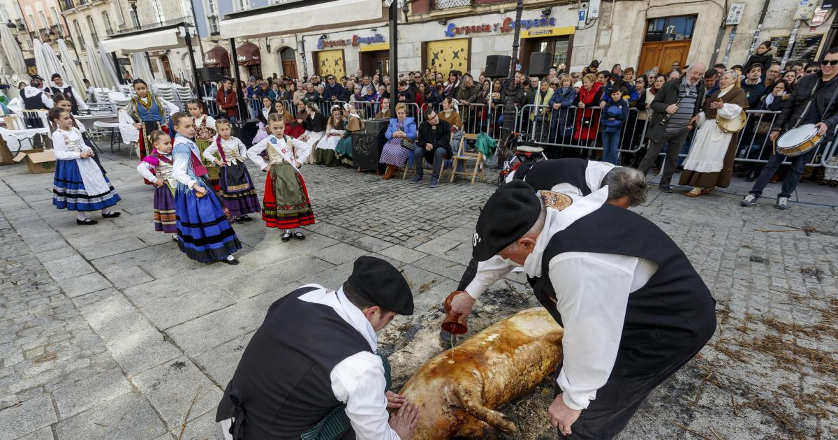 TRADICIONES: Humo, fuego, carne y morcilla. La matanza de los Cucos ...