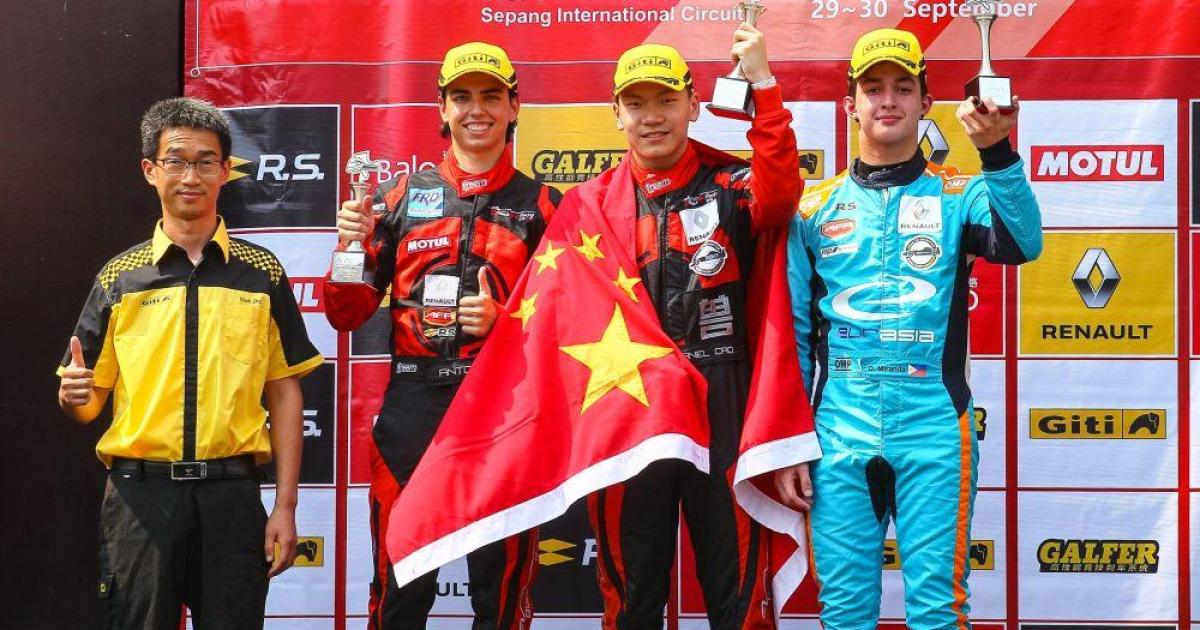 Automovilismo: Antolín González, subcampeón de la Fórmula Renault asiática