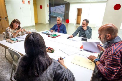 «En la gran poesía hay mucho talento, pero también trabajo y formación»