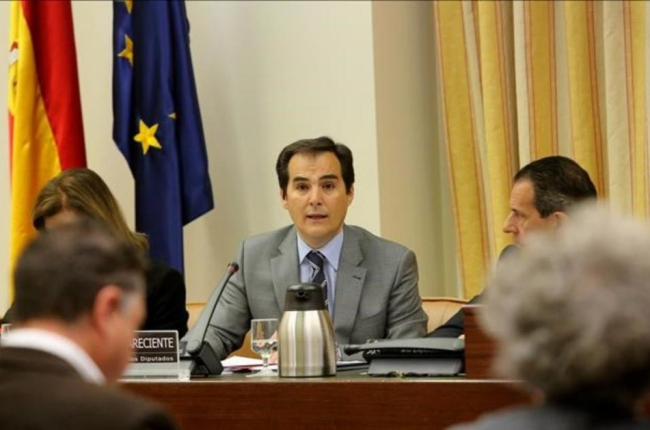 ESCÁNDALOS EN EL PP: El 'número dos' de Zoido en Interior explica en el ...
