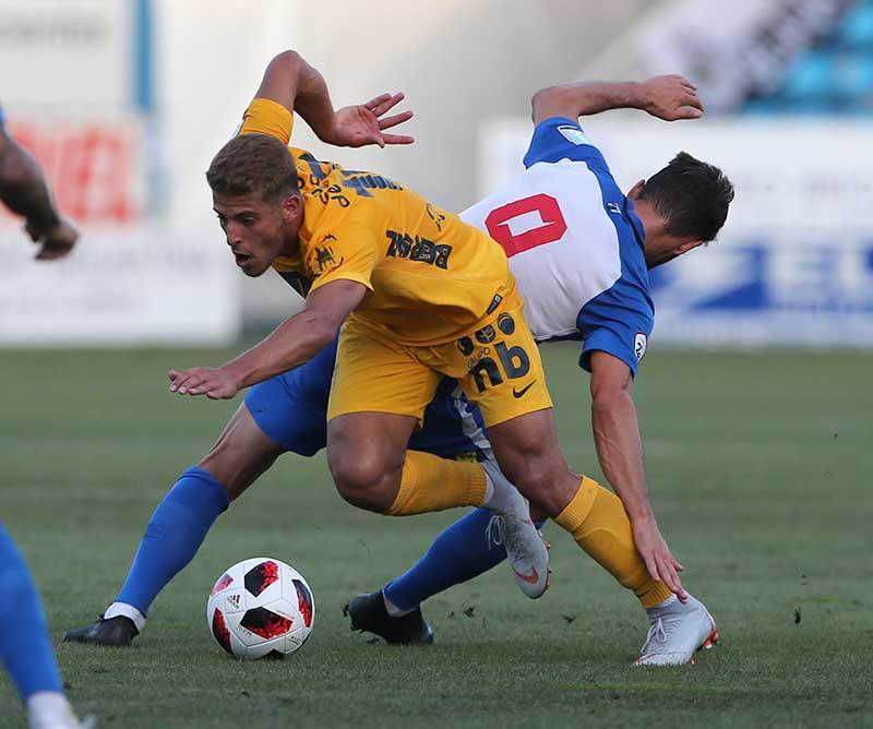El Burgos CF regresa de vacío en su debut