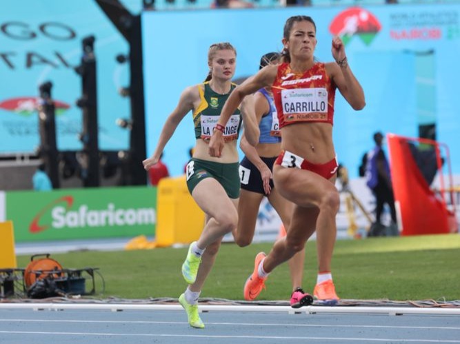 Lucía Carrillo, cuarta en los 200 metros lisos