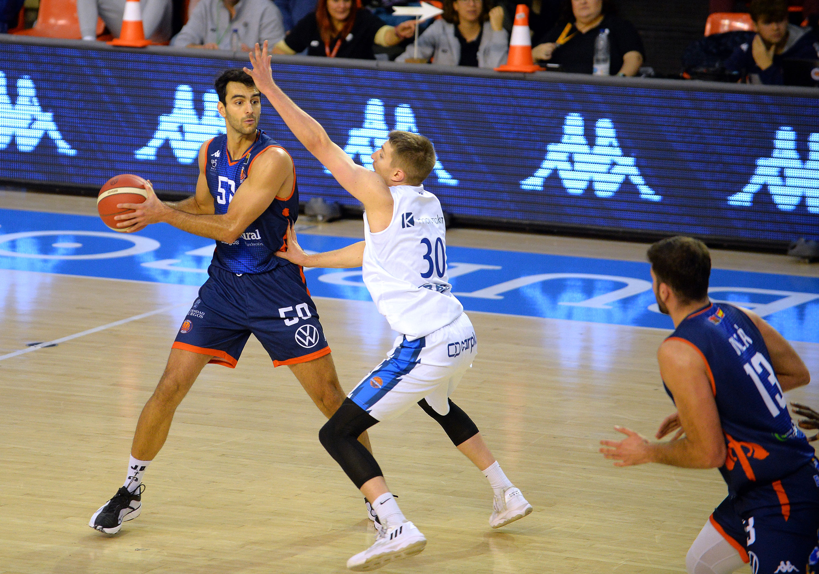 Bokep xhamster cina i saw that Nikole had just arrived in