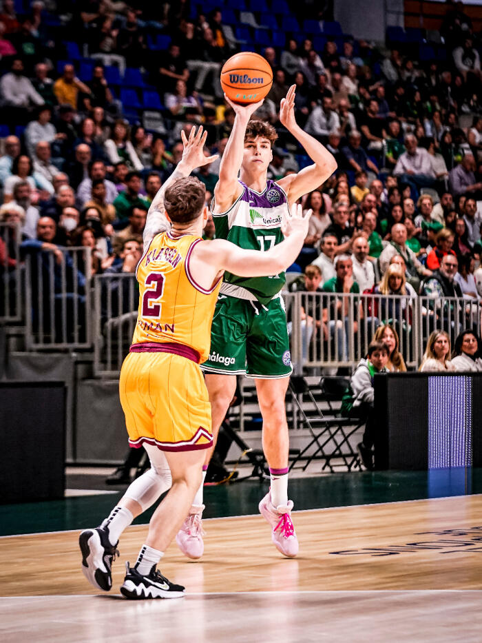 El base Mario Saint-Supéry llega cedido al Grupo Ureta Tizona Burgos