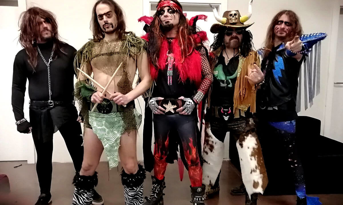 Charly Glamour (Gigatrón): «Me molaría ver a Ayuso cantando ...