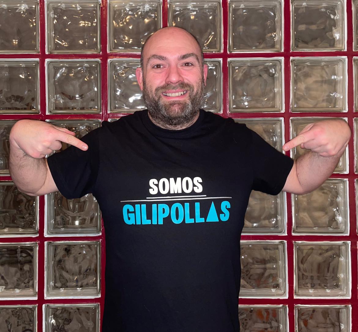 El Chivi: Vivito, coleando y listo para mear dentro del tiesto en el ...