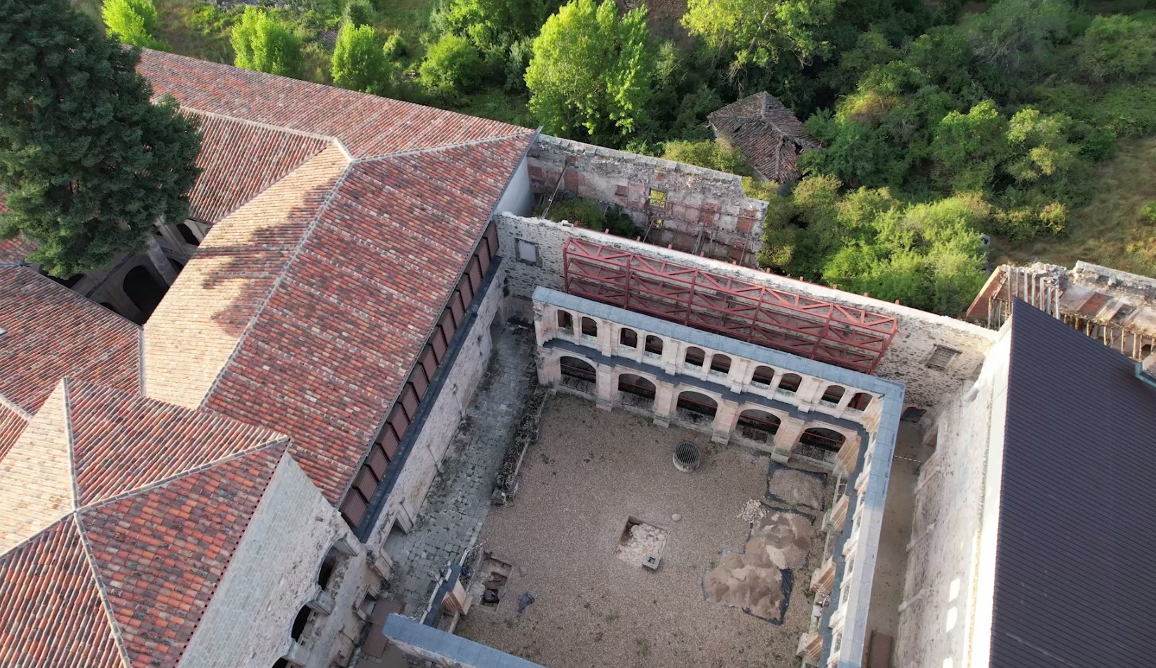 Licitan por 1,9 millones la Casa del Parque ‘Sabinares del Arlanza-La ...