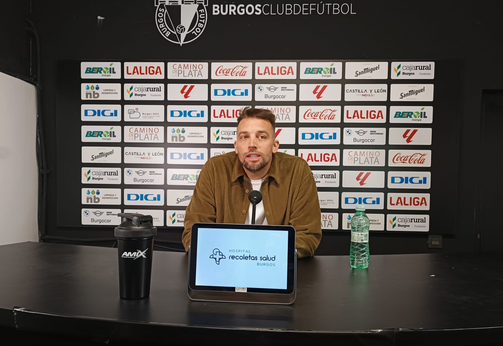 Michu aprieta las tuercas a los jugadores del Burgos CF: «Estamos en ...